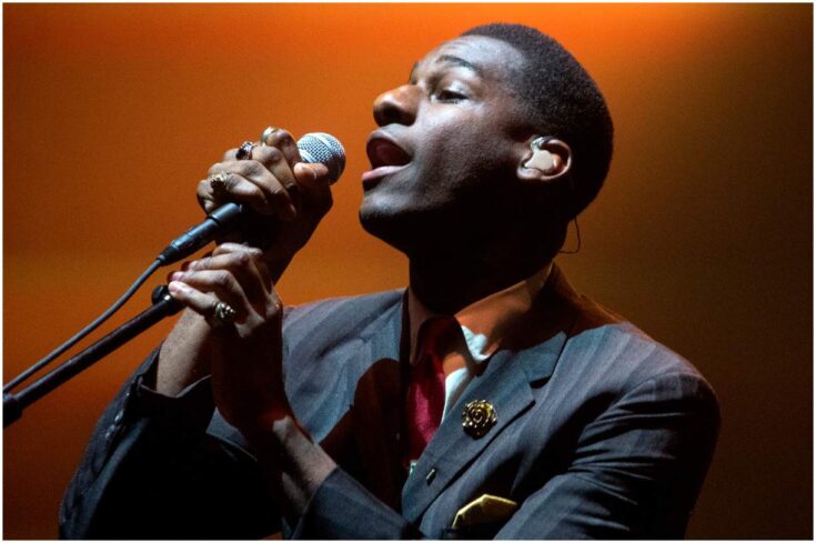 Leon Bridges Net Worth | Girlfriend - Famous People Today