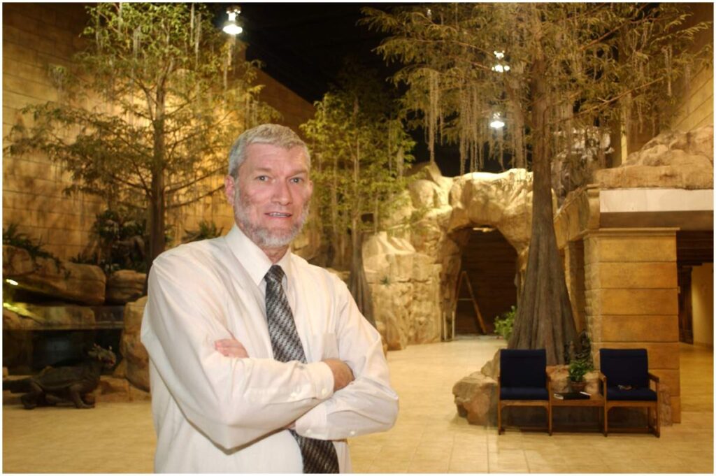 Ken Ham - Net Worth, Wife (Marilyn), Ark, Biography - Famous People Today
