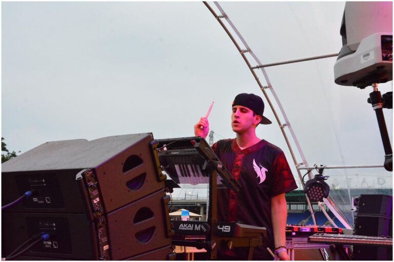 Illenium Net Worth & Wife - Famous People Today