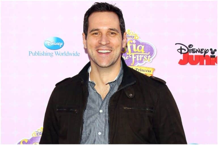 Travis Willingham Net Worth | Wife - Famous People Today