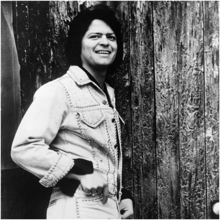 Johnny Rodriguez Net Worth - Famous People Today