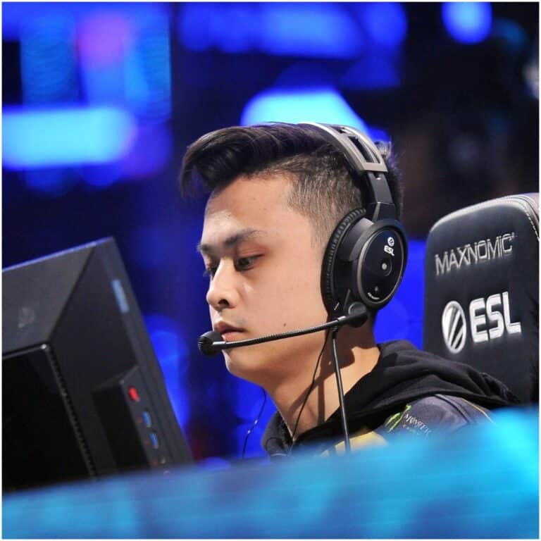 Stewie2k Net Worth & Earnings | Girlfriend - Famous People Today