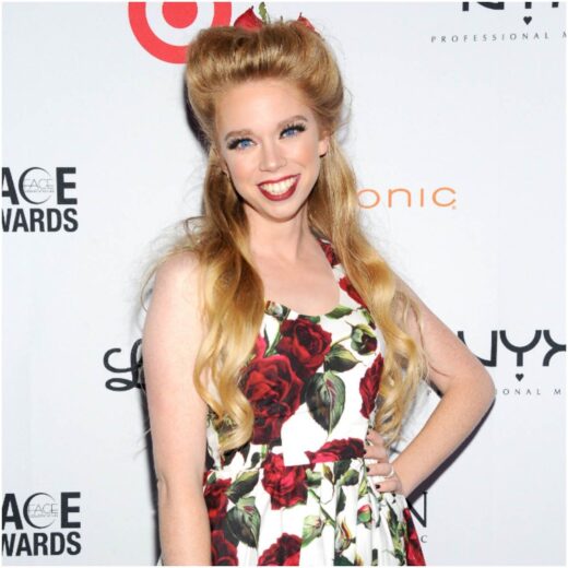 Bunny Meyer Net Worth (grav3yardgirl) - Famous People Today