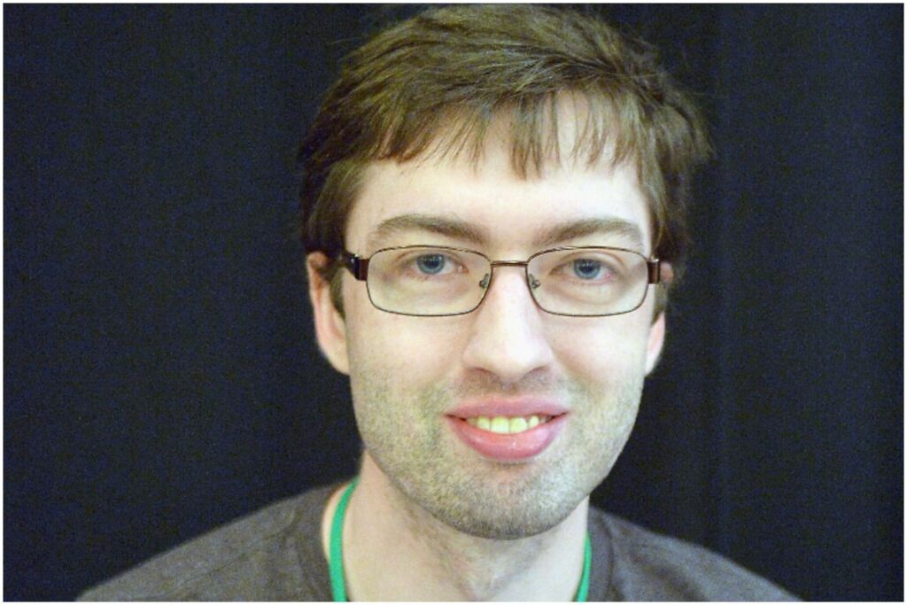 Andrew Hussie Net Worth - Famous People Today