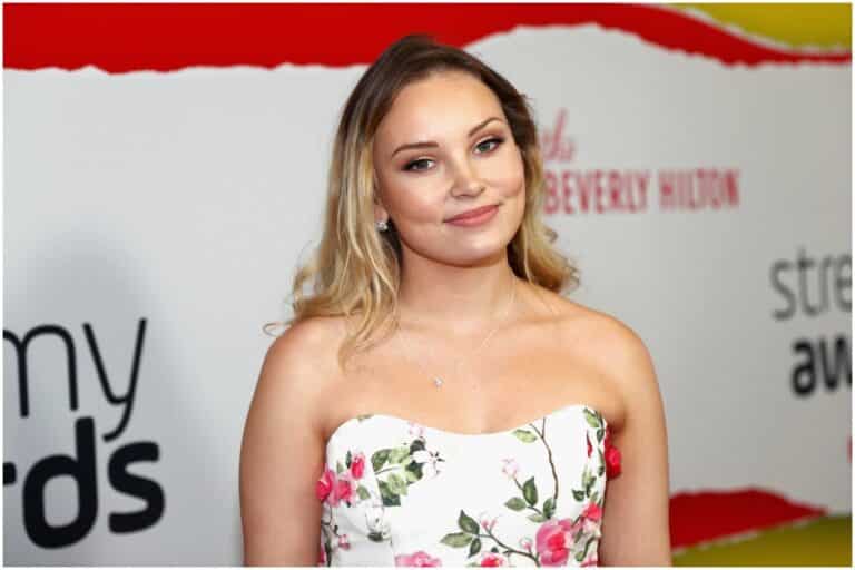 ASMR Darling Net Worth - Famous People Today