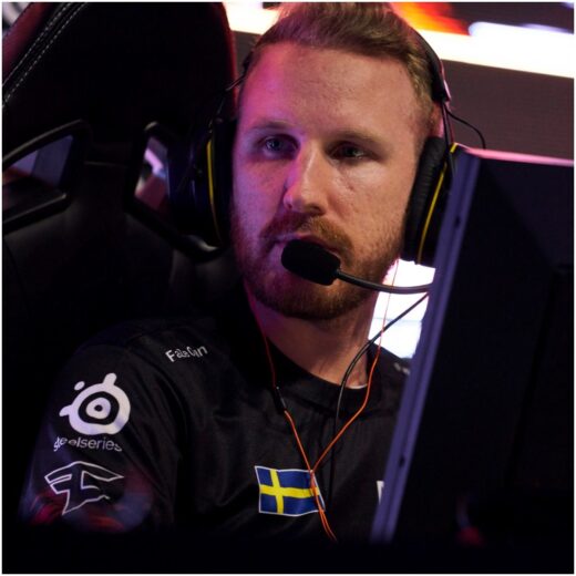 olofmeister Net Worth | Girlfriend & Wrist Injury - Famous People Today