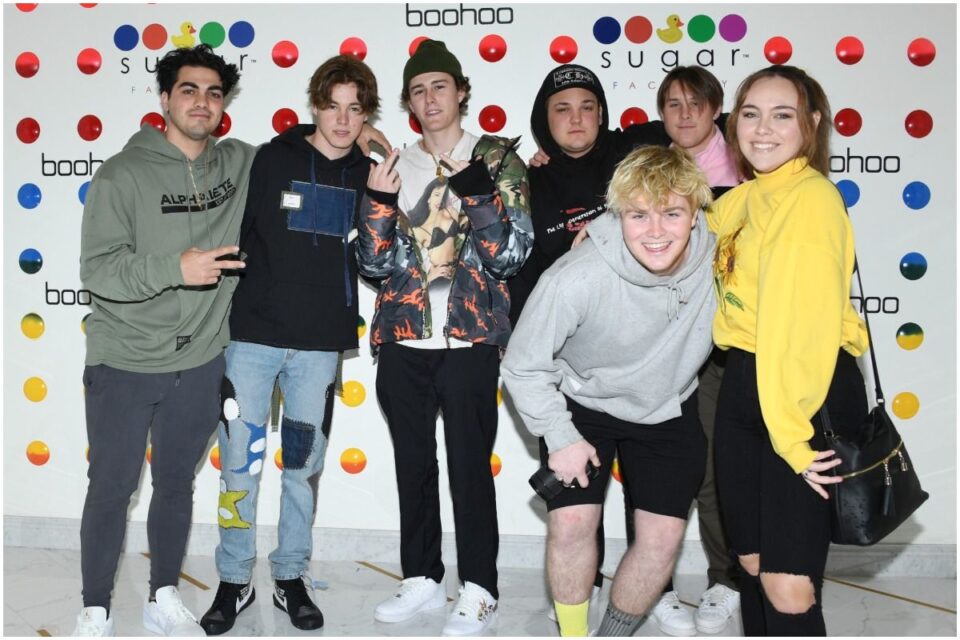 Alex Warren Net Worth - Famous People Today