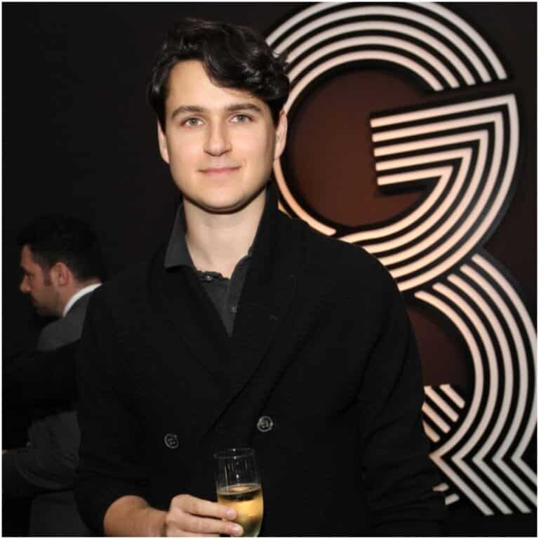 21 Celebrities Whose Name Starts With E - Famous People Today