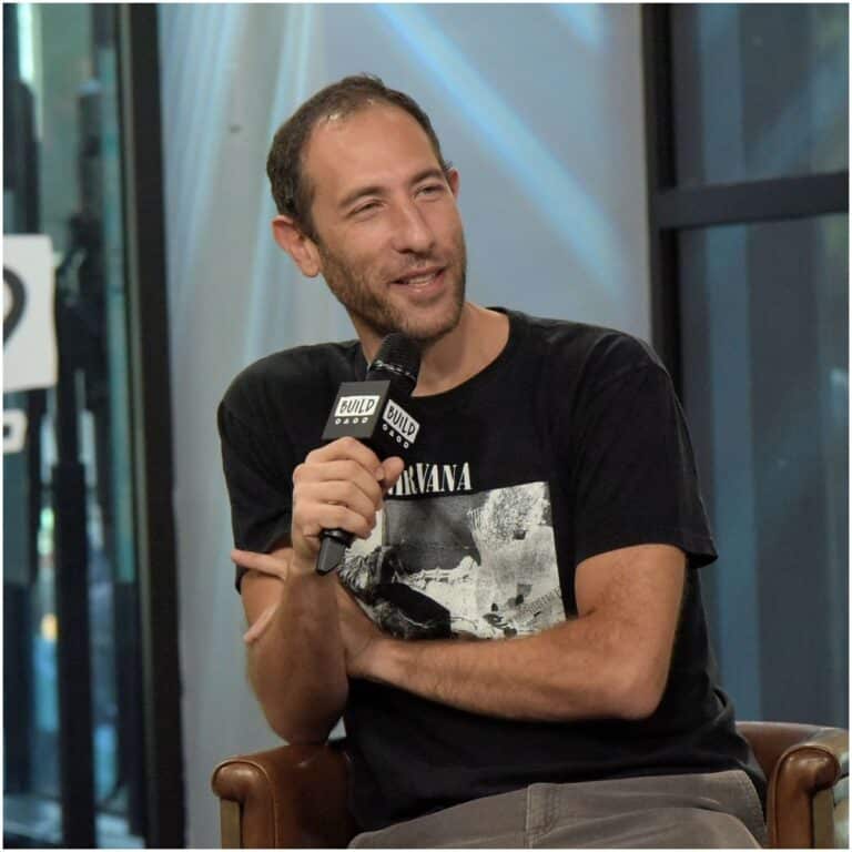 Ari Shaffir Net Worth & Girlfriend - Famous People Today