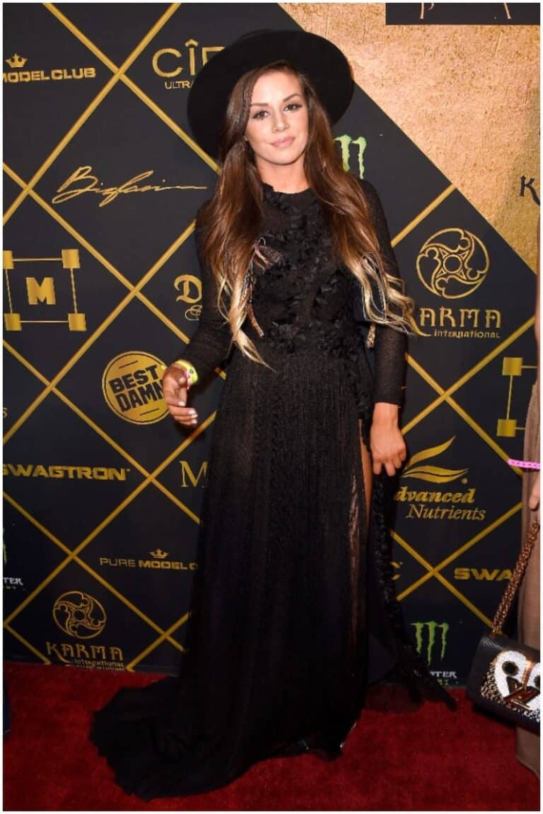 Julianne Kissinger Net Worth - Famous People Today