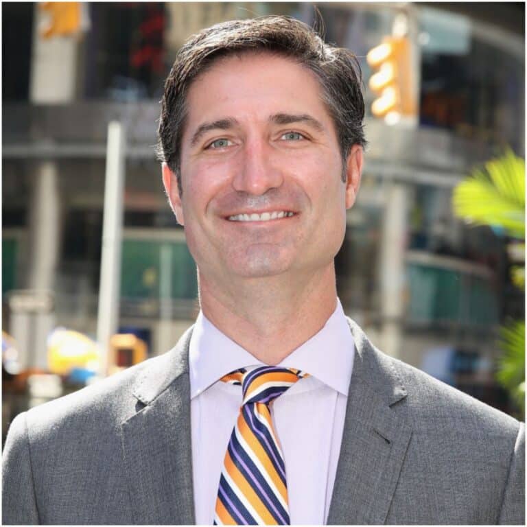 Brian Niccol Net Worth - How Rich is the CEO of Starbucks? - Famous ...