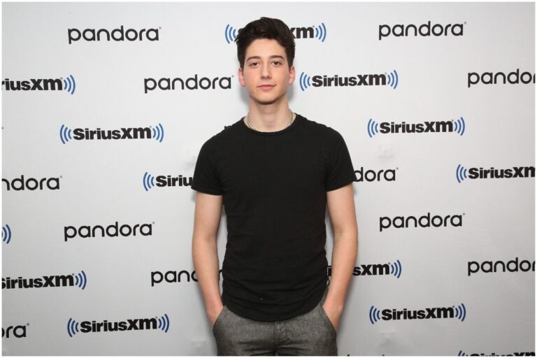 Milo Manheim Net Worth - Famous People Today