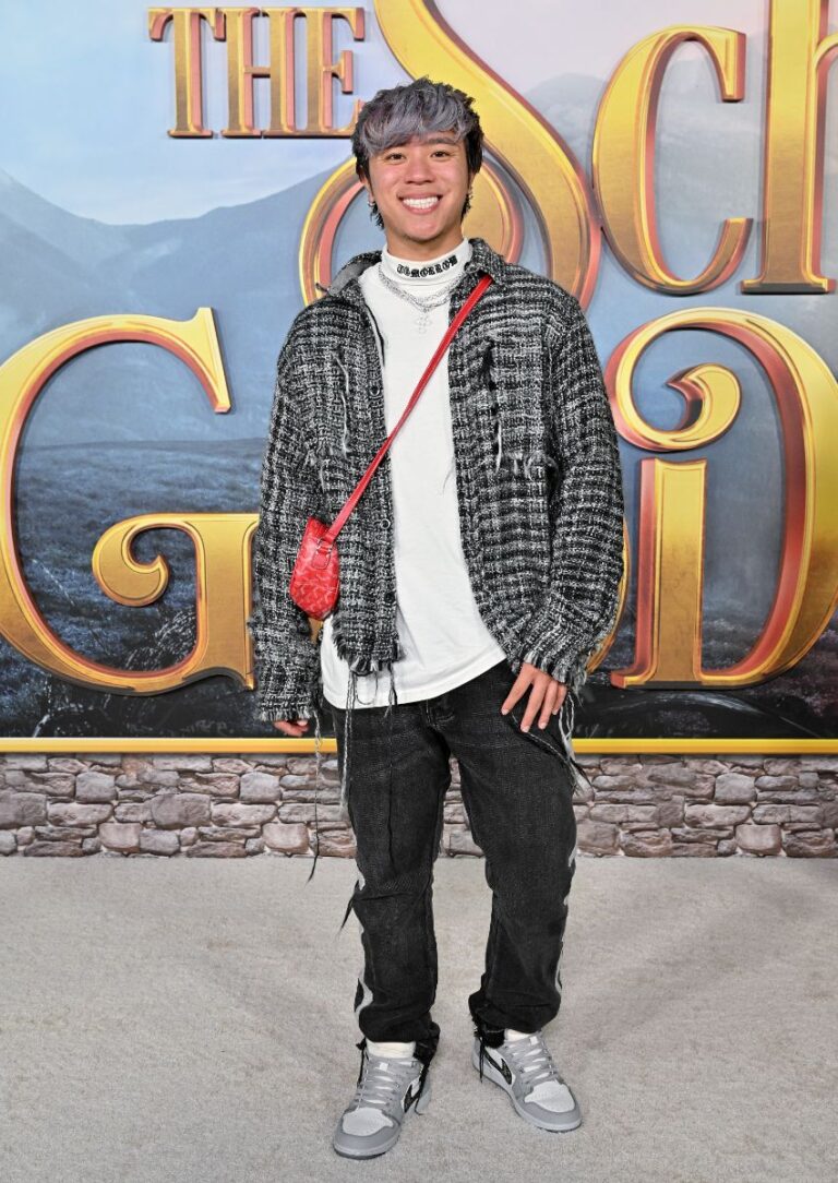 Michael Le Net Worth - How Rich is the Dancer Actually? - Famous People ...