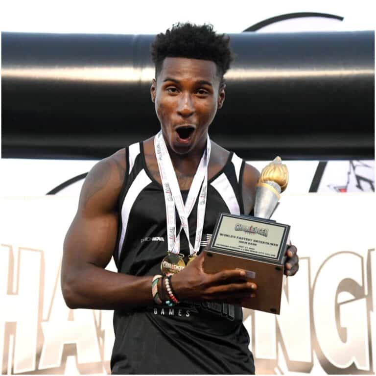 Deestroying Net Worth - Famous People Today