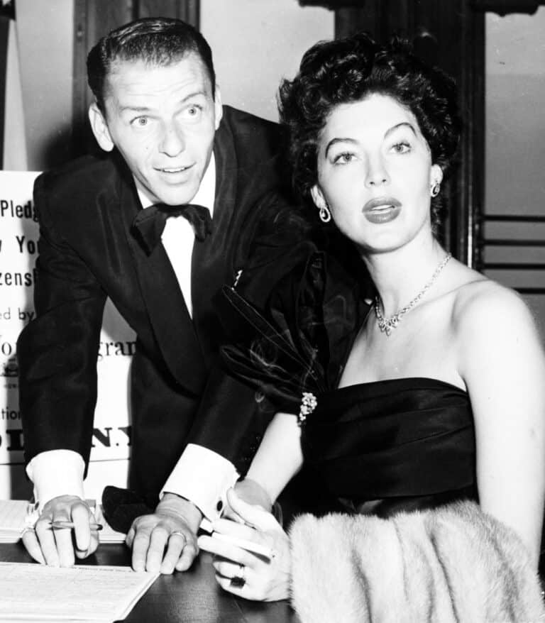 Is Jenna Sinatra related to Frank Sinatra? - Famous People Today