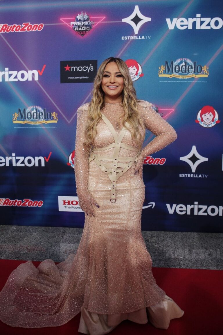 Mayeli Alonso Net Worth - Famous People Today