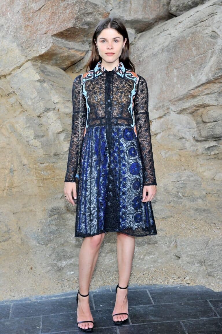 Emily Weiss Net Worth & Fiancé - Famous People Today