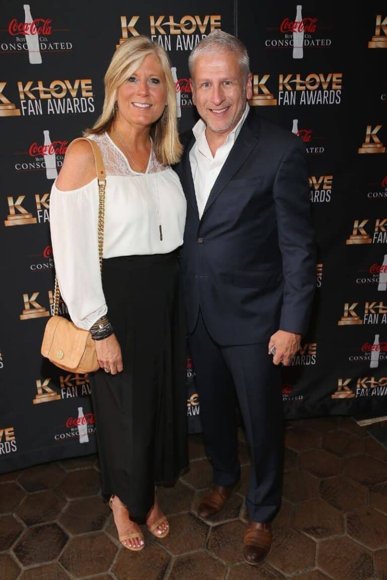 Louie Giglio Net Worth - Famous People Today