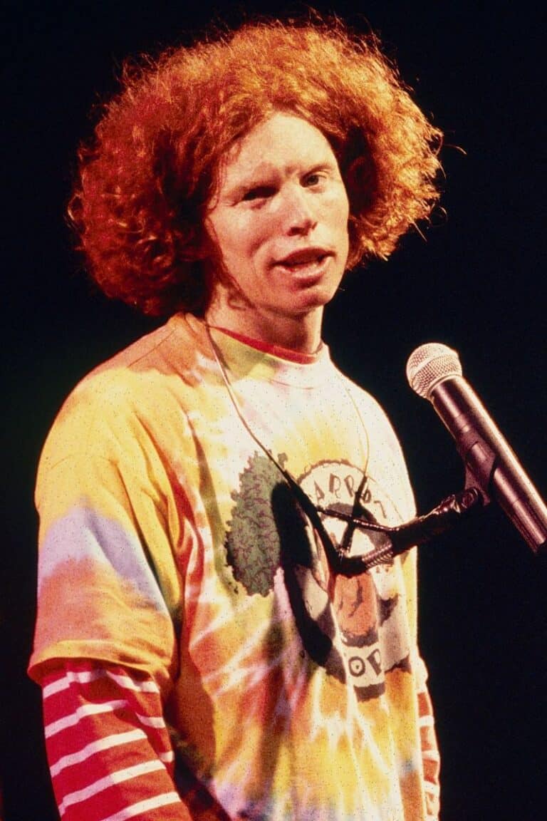 Carrot Top Net Worth & Girlfriend - Famous People Today