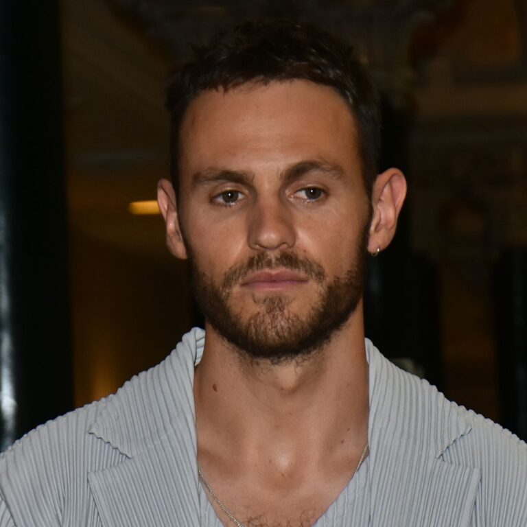 Charlie Vickers Net Worth | Biography - Famous People Today Charlie Vickers Net Worth | Biography - Famous People Today