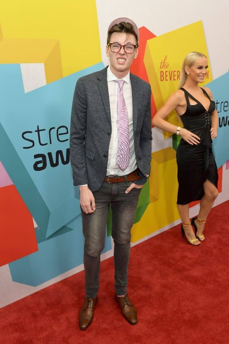 Steven Suptic Net Worth | Girlfriend & Height - Famous People Today