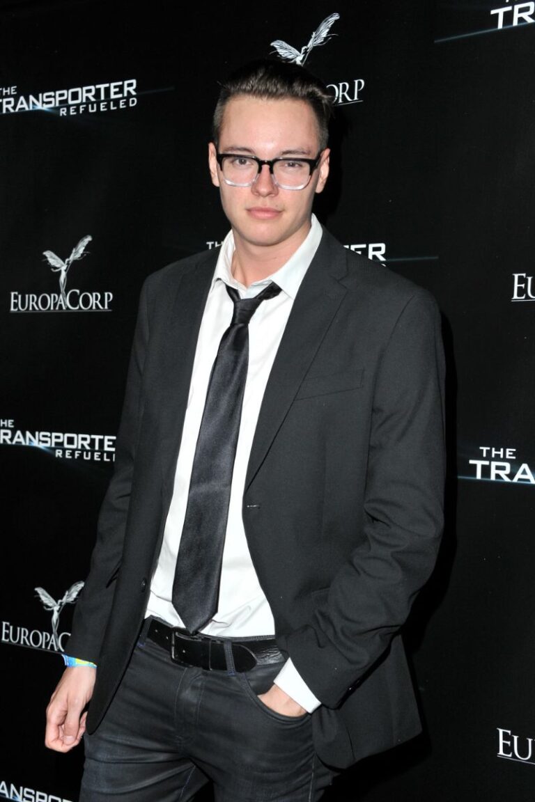 Steven Suptic Net Worth | Girlfriend & Height - Famous People Today