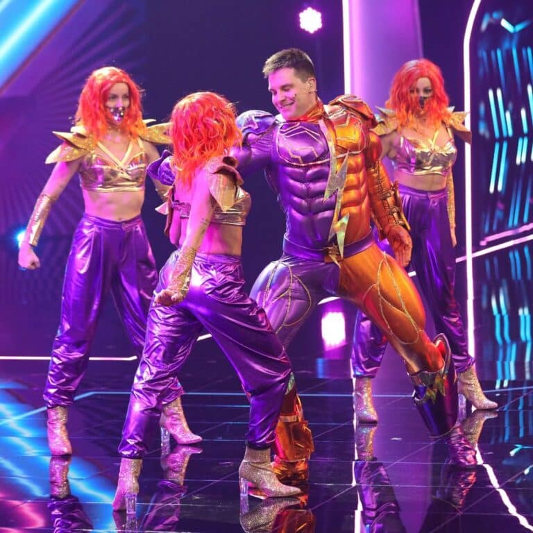 Does The Masked Dancer have a live audience? - Famous People Today