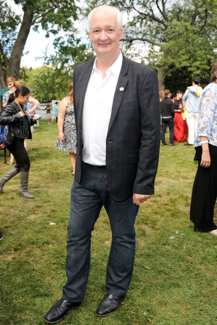 Colin Mochrie Net Worth & Wife - Famous People Today