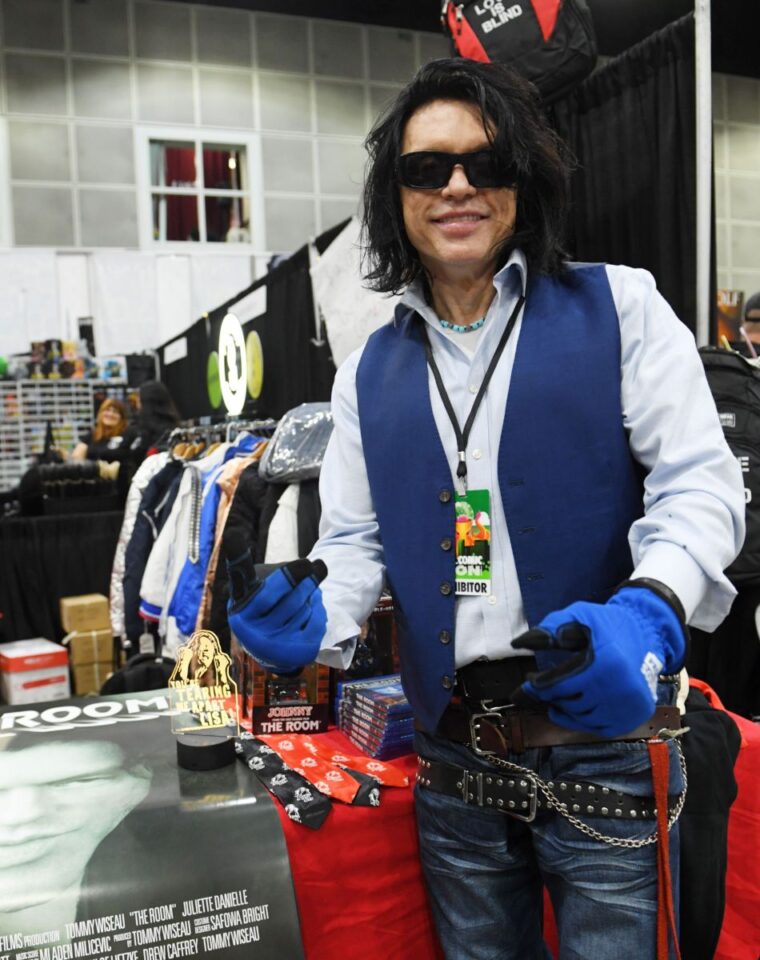 Tommy Wiseau Net Worth How Rich Is The Producer Of The Room Famous