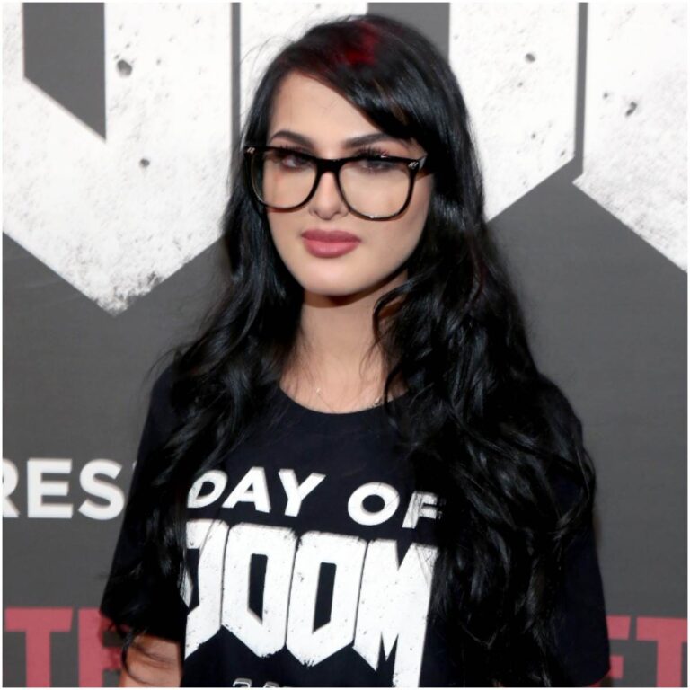 How Did SSSniperwolf Meet Her BF (Evan Sausage)? - Famous People Today