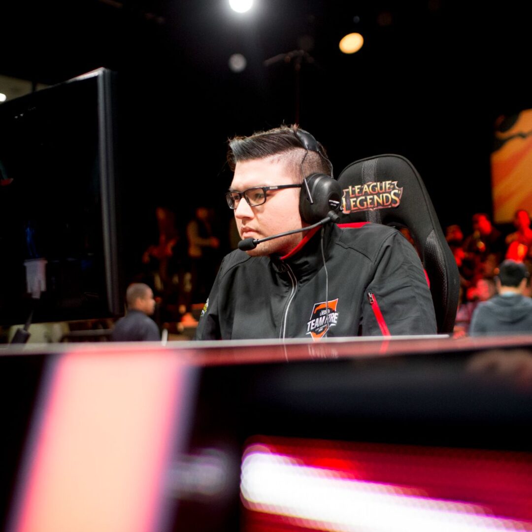 Dyrus Net Worth | Girlfriend - Famous People Today