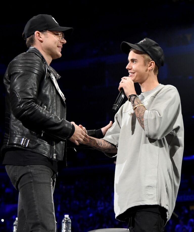 Judah Smith Net Worth - Famous People Today