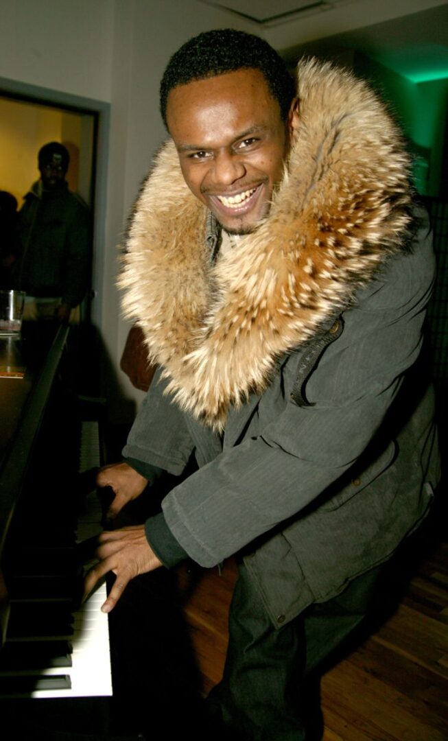 Carl Thomas Net Worth (Update) - Famous People Today