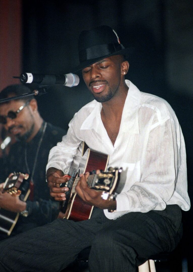 Joe (singer) Net Worth - Famous People Today