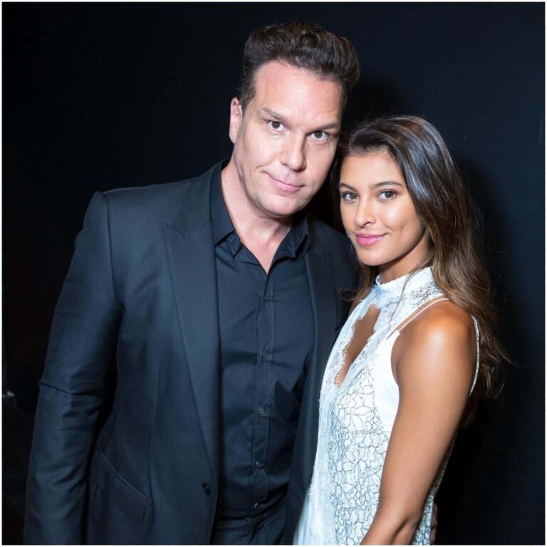 Dane Cook Net Worth & Wife - Famous People Today