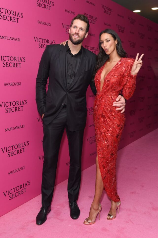 Lais Ribeiro Net Worth & Husband - Famous People Today