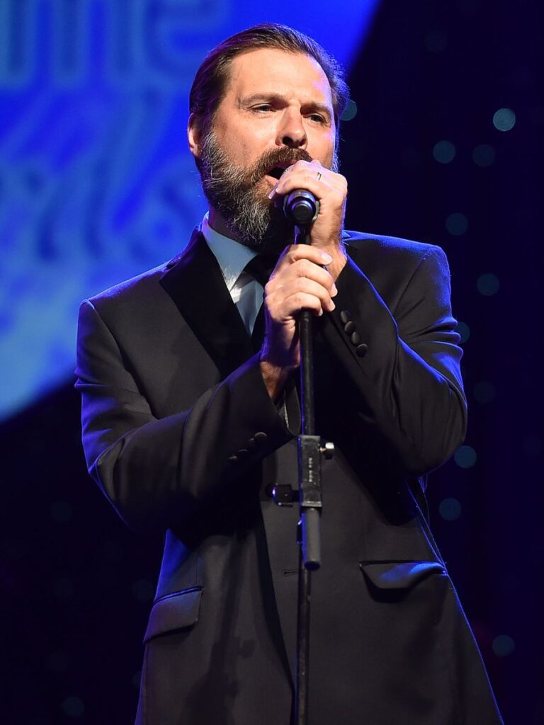 Mac Powell Net Worth - How Rich is the Singer? - Famous People Today