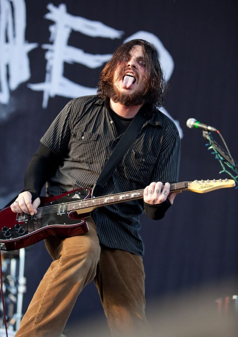 Shaun Morgan Net Worth & Wife - Famous People Today