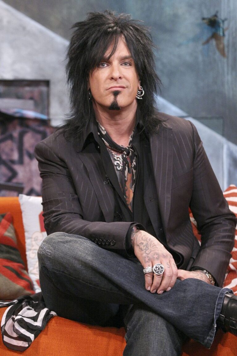 Nikki Sixx Net Worth & Wife - Famous People Today