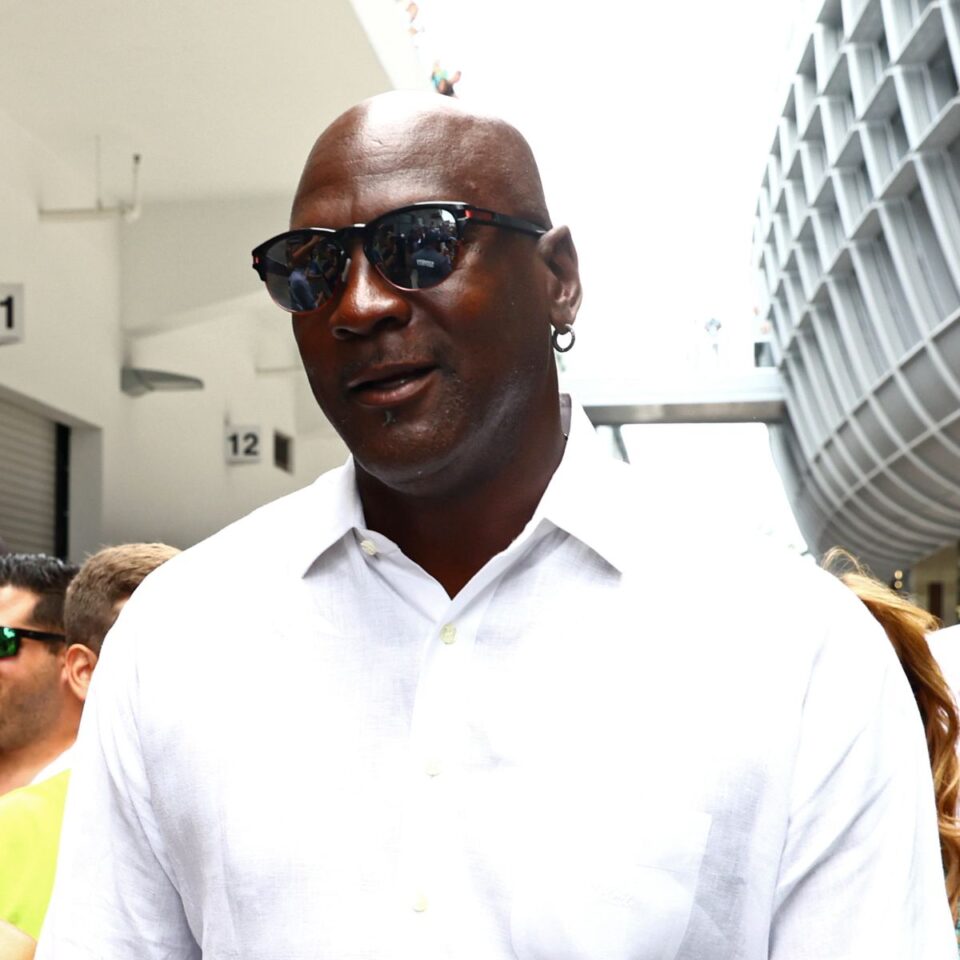 Michael Jordan Net Worth & Wife - Famous People Today