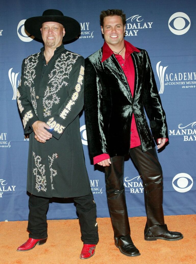 Troy Gentry Net Worth & Wife - Famous People Today