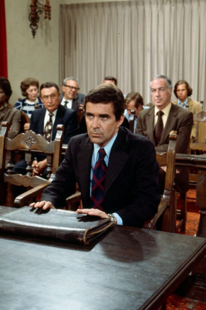 Pat Harrington Jr. Net Worth | Wife, Bio, Cause of Death - Famous ...