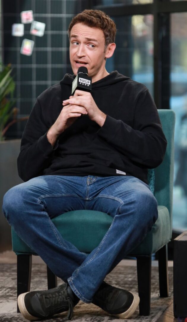 Dan Soder Net Worth - How Rich is the Actor From Billions? - Famous ...