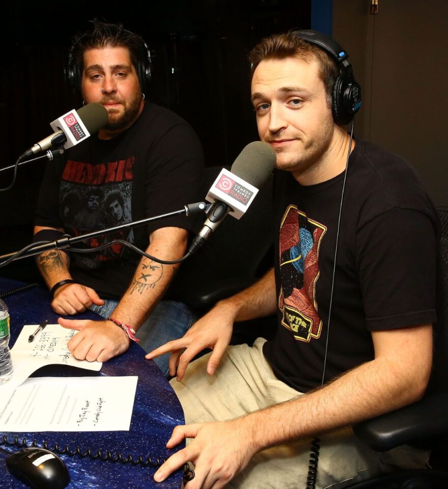 Dan Soder Net Worth - How Rich is the Actor From Billions? - Famous ...