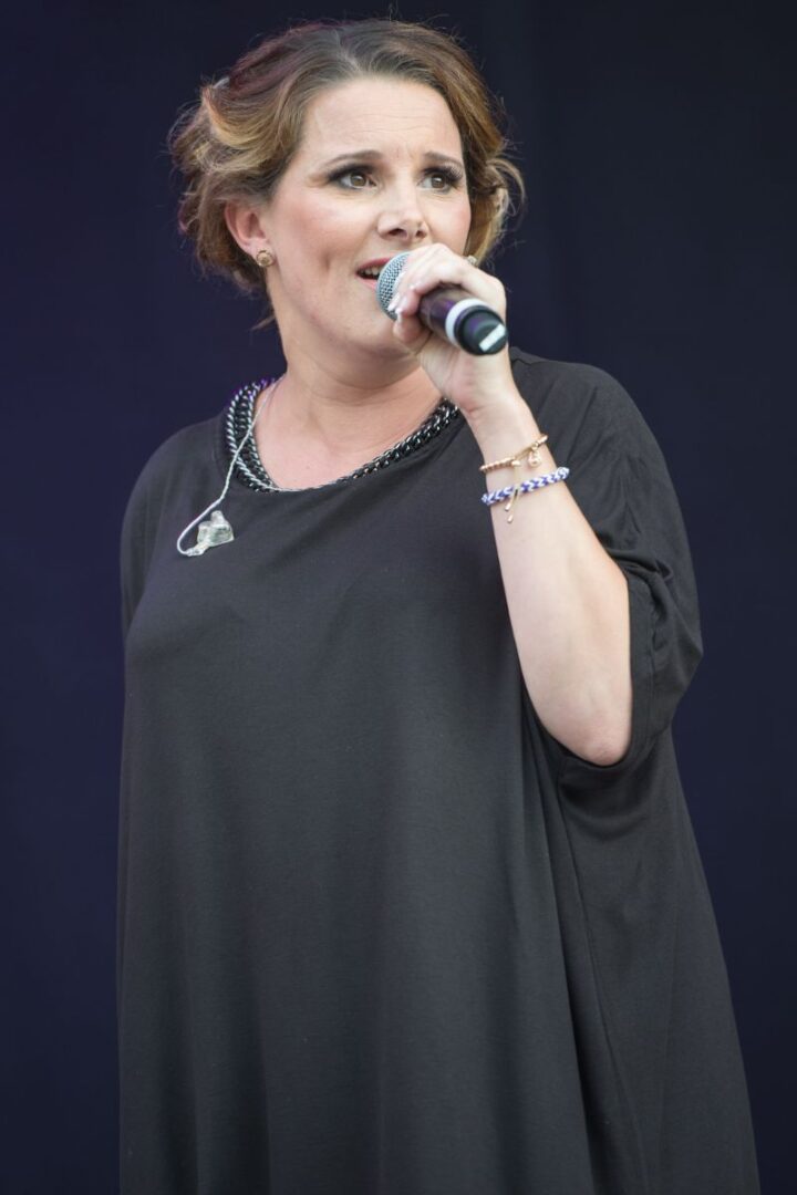 Sam Bailey Net Worth (Update) - Famous People Today