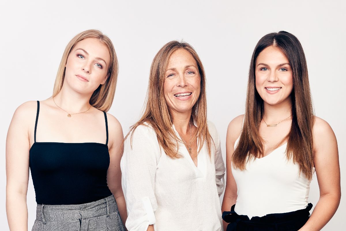 Is Maya Oakley A Veterinarian? - Famous People Today