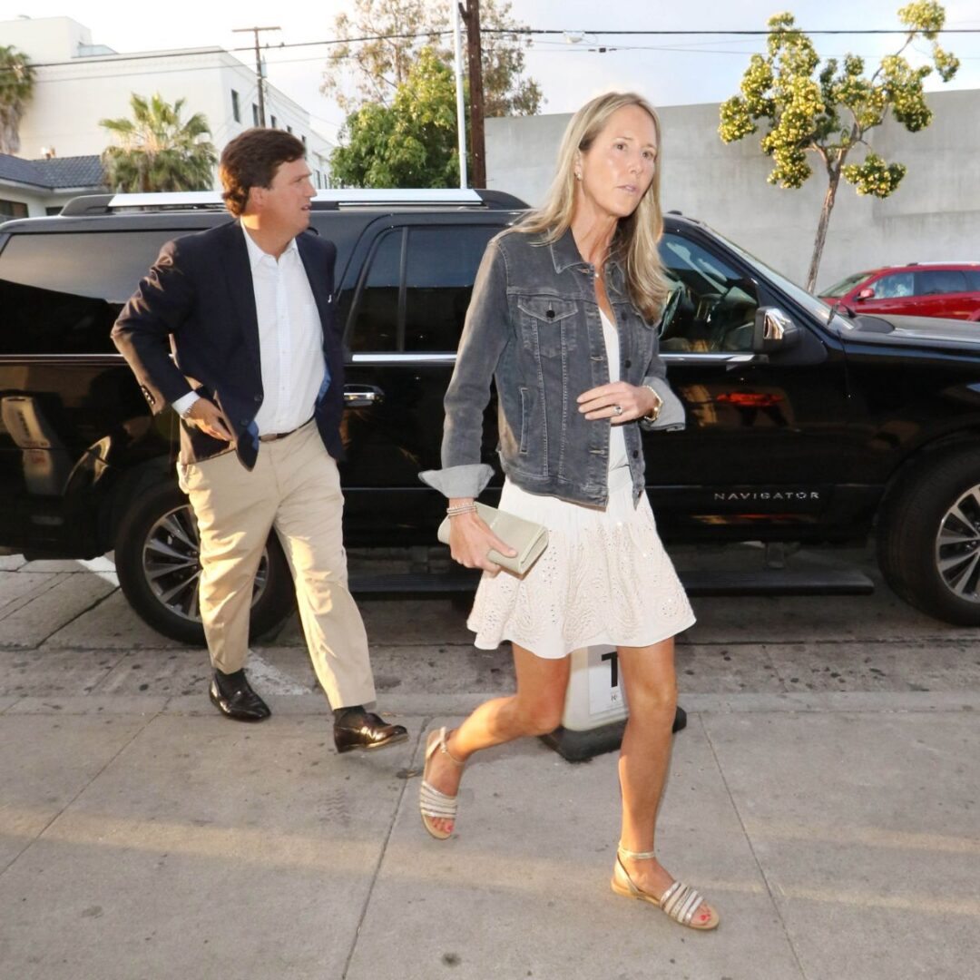 Tucker Carlson Net Worth & Wife - Famous People Today