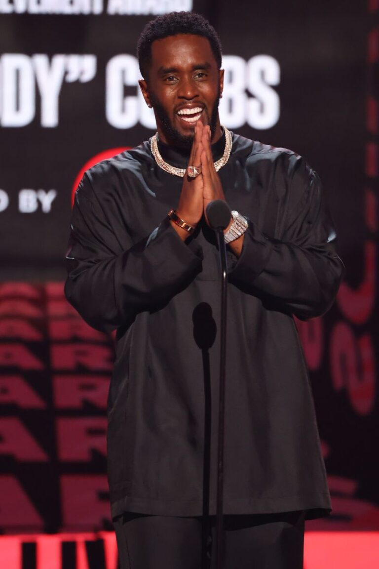 Sean “Diddy” Combs Net Worth & Girlfriend - Famous People Today