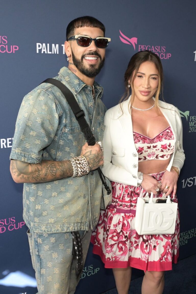 Anuel AA Net Worth & Girlfriend - Famous People Today