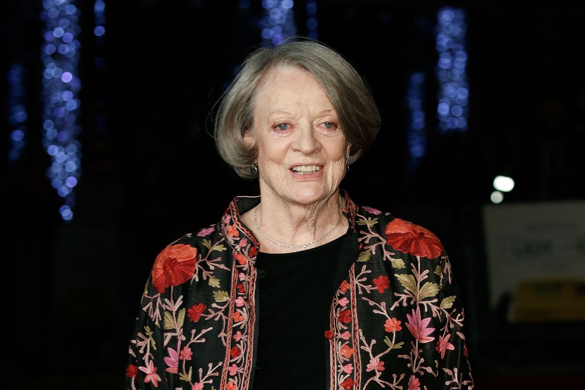 Maggie Smith Net Worth | Husband - Harry Potter - Famous People Today
